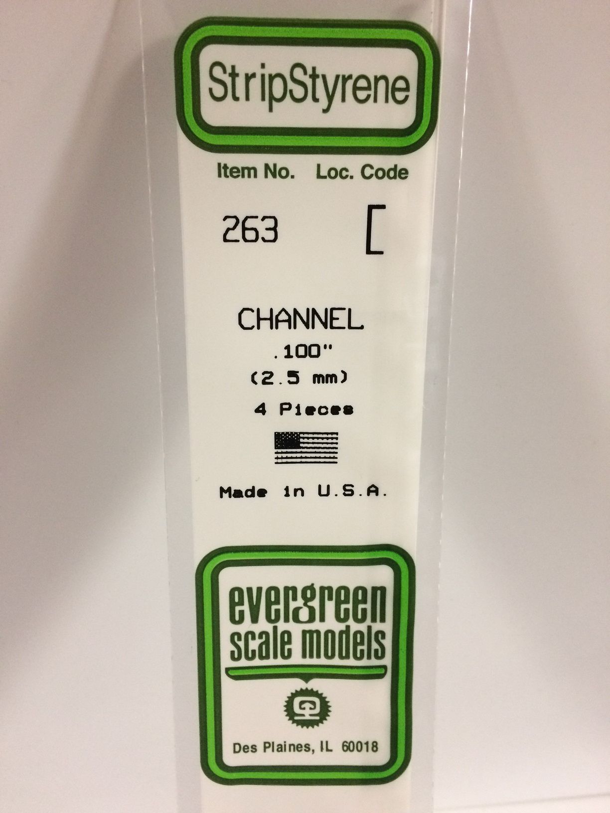 Evergreen Styrene Channel .100" 4pcs – Modèle B.T.